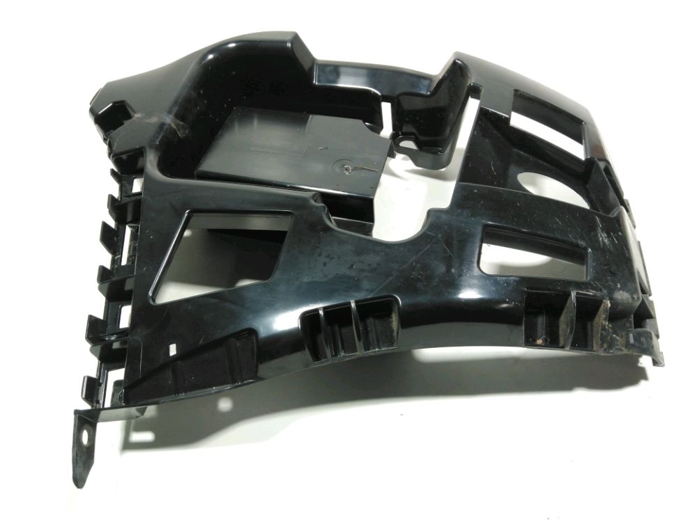 Surplus Autos Support gauche de pare-choc arriere occasion BMW SERIE 1 ...